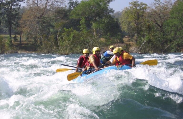 Guide To River Rafting in Goa For Watersport Enthusiasts|Pricing Included